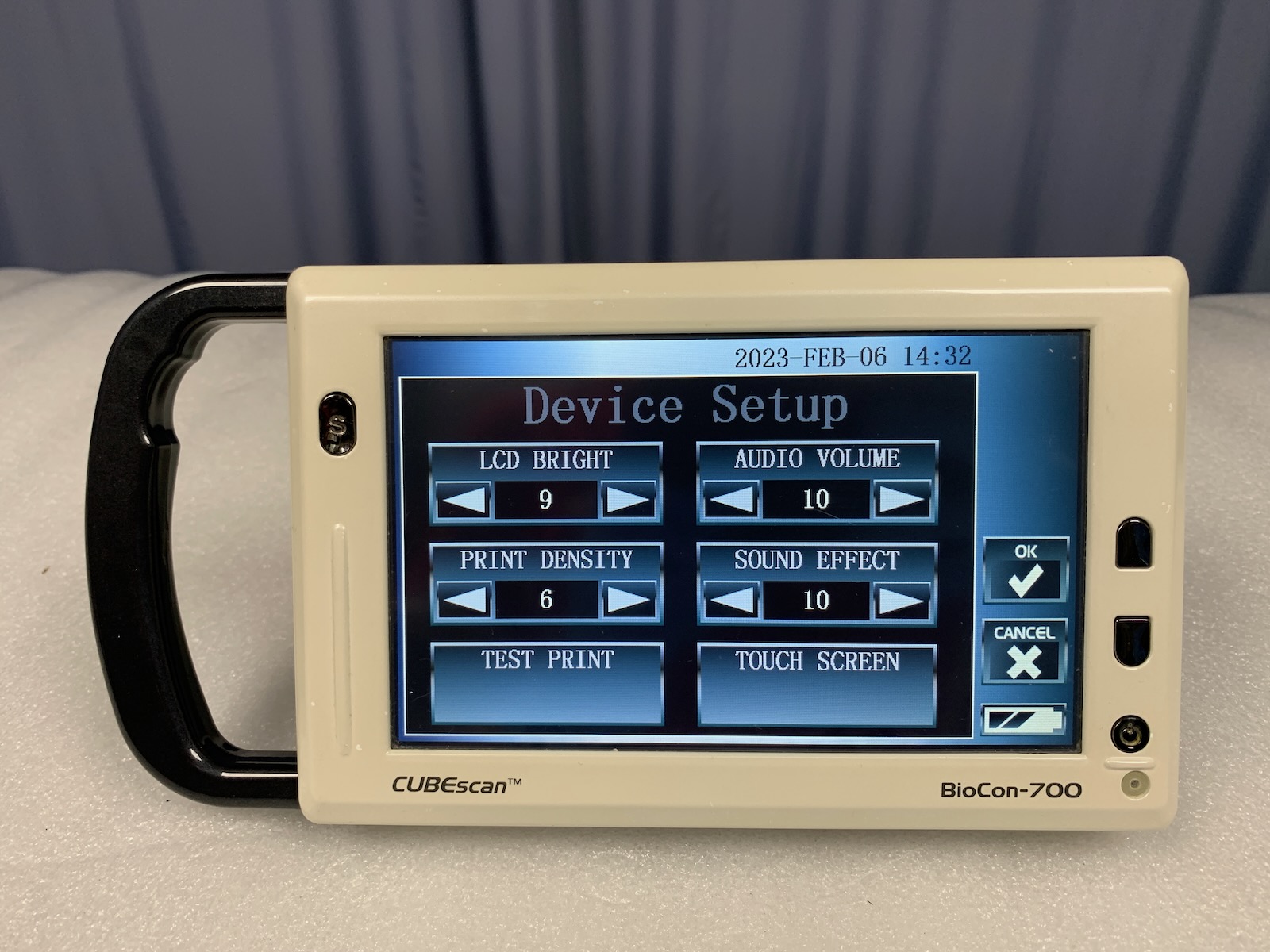 MCube Technology BioCon-700 Portable Non-Invasive Ultrasound Bladder ...